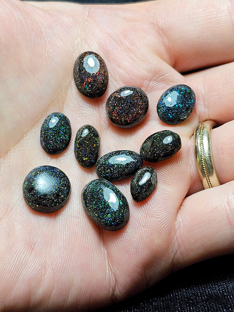 Parcels – QUEENSLAND OPAL CUTTERS